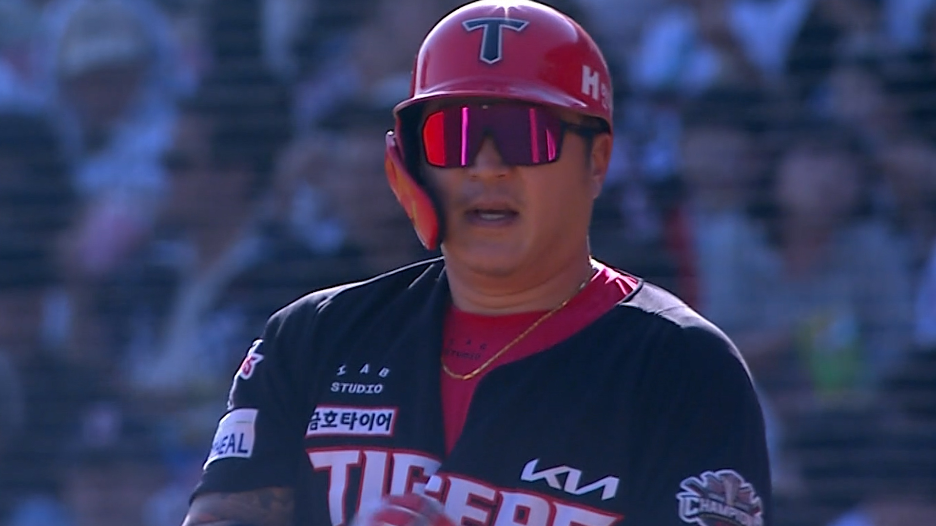 [KIA] 2025/4/20 '클러치 히터' 경기를 뒤집는 최형우의 역전 적시타! | TVING