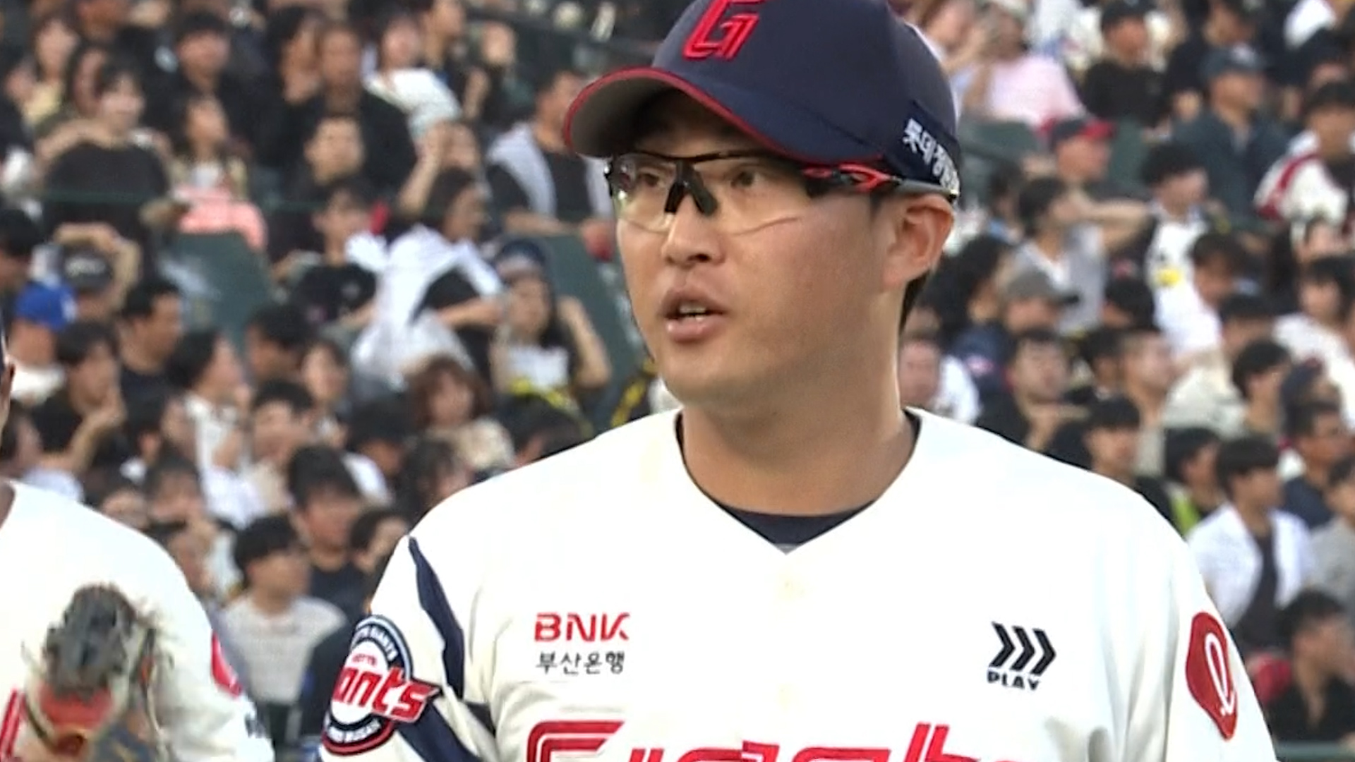 [롯데] 2025/6/4 '주무기 포크볼로 KK' 1회를 실점 없이 정리하는 박세웅 | TVING