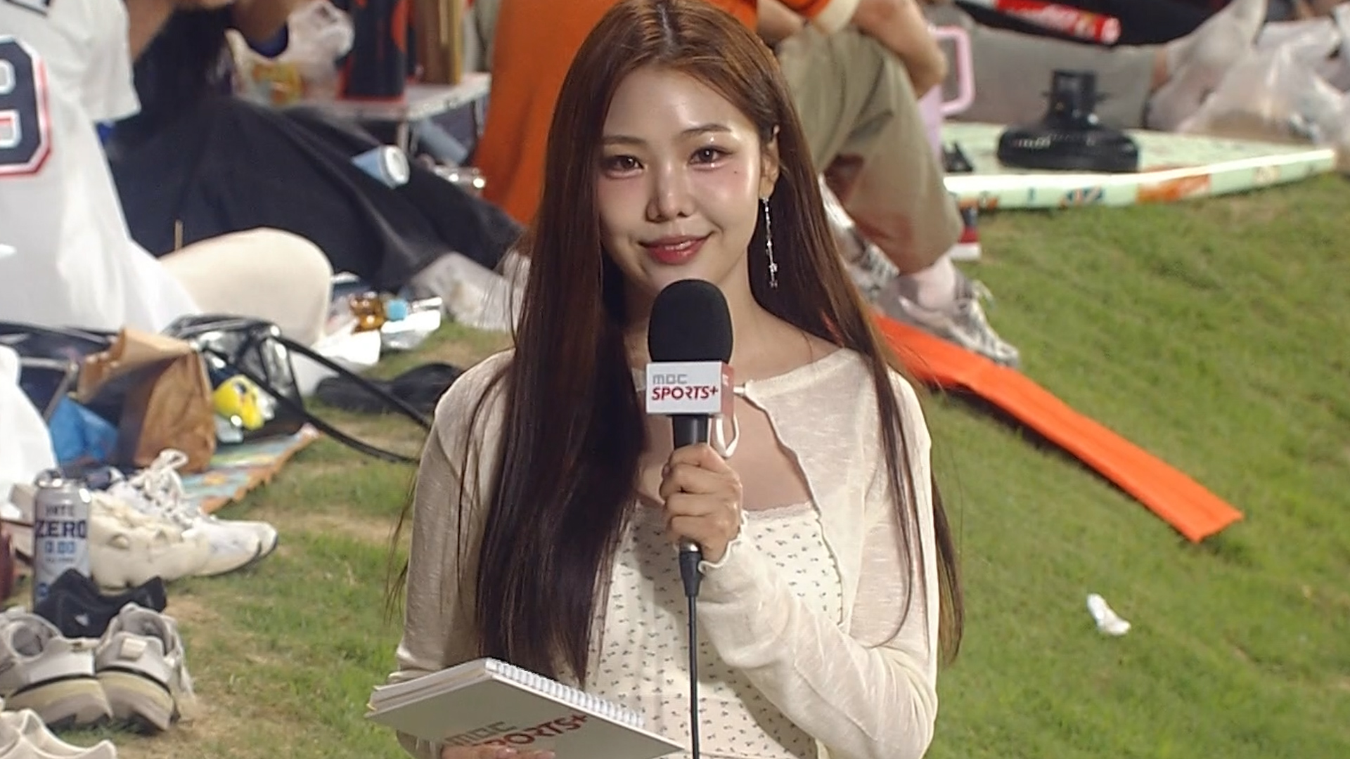 [한화] 2025/6/11 조민지 리포터의 경기 중간 현장 리포팅 | TVING