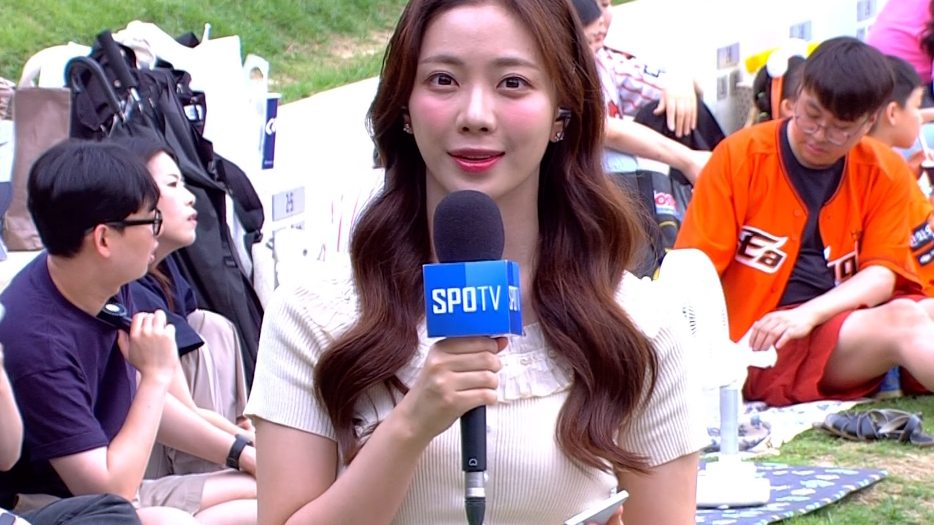 [한화] 2025/6/15 장서현 리포터의 경기 전 현장 리포팅 | TVING