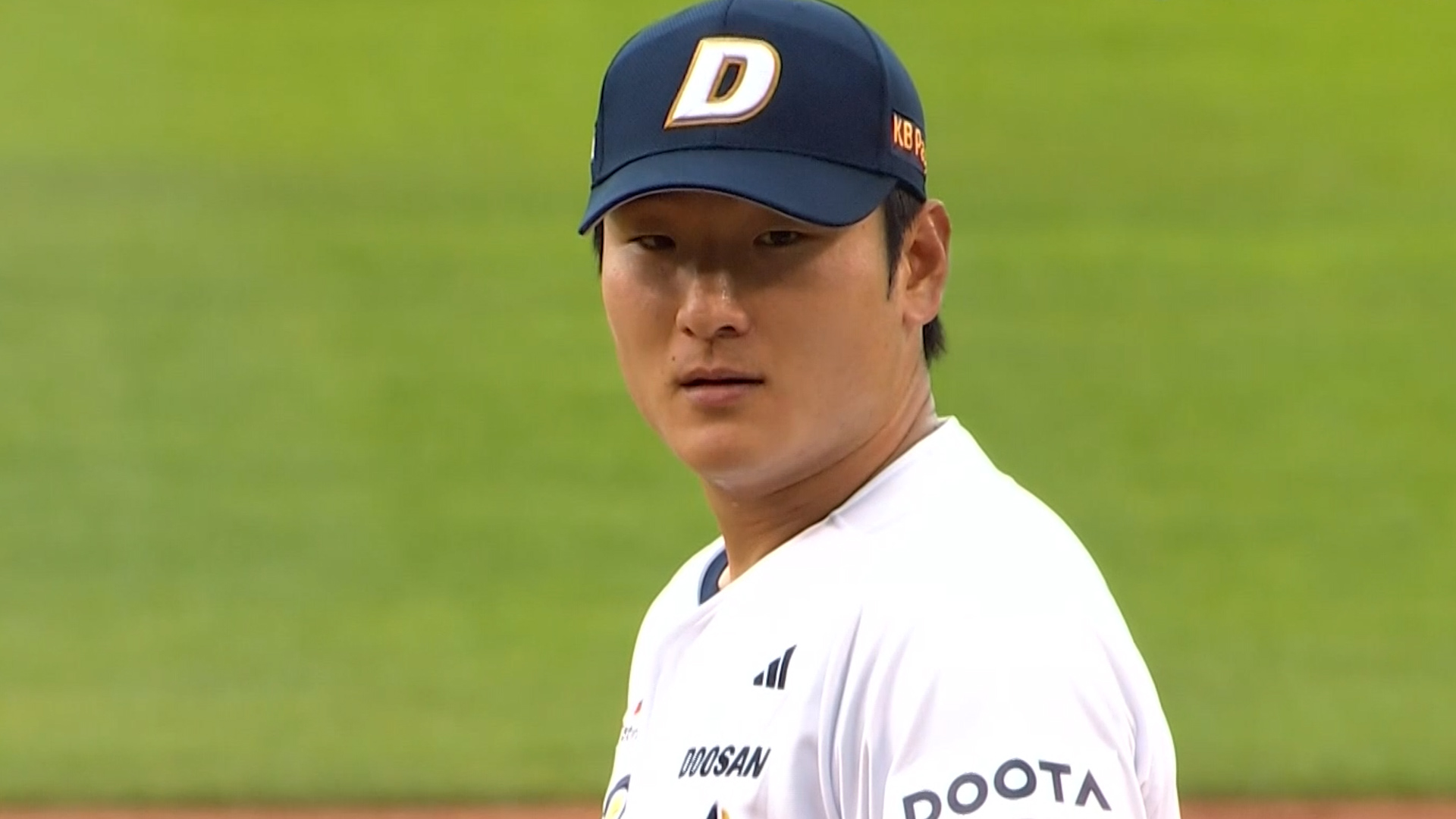 [두산] 2025/6/15 '깔끔한 출발' 공 6개로 1회를 정리하는 곽빈 | TVING