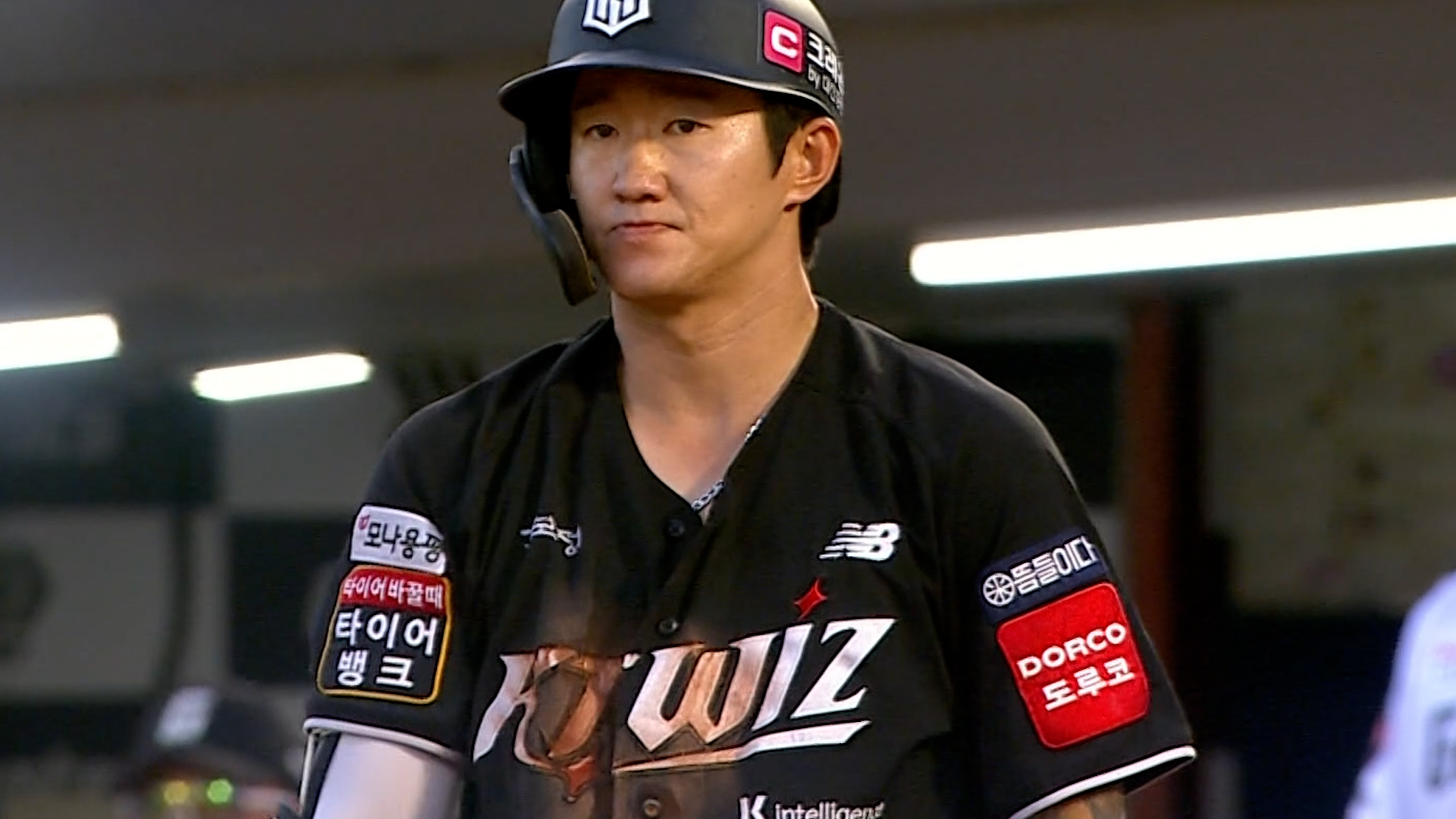 [KT] 2025/6/28 '1사 만루 찬스' 타석에 들어서는 김민혁 | TVING