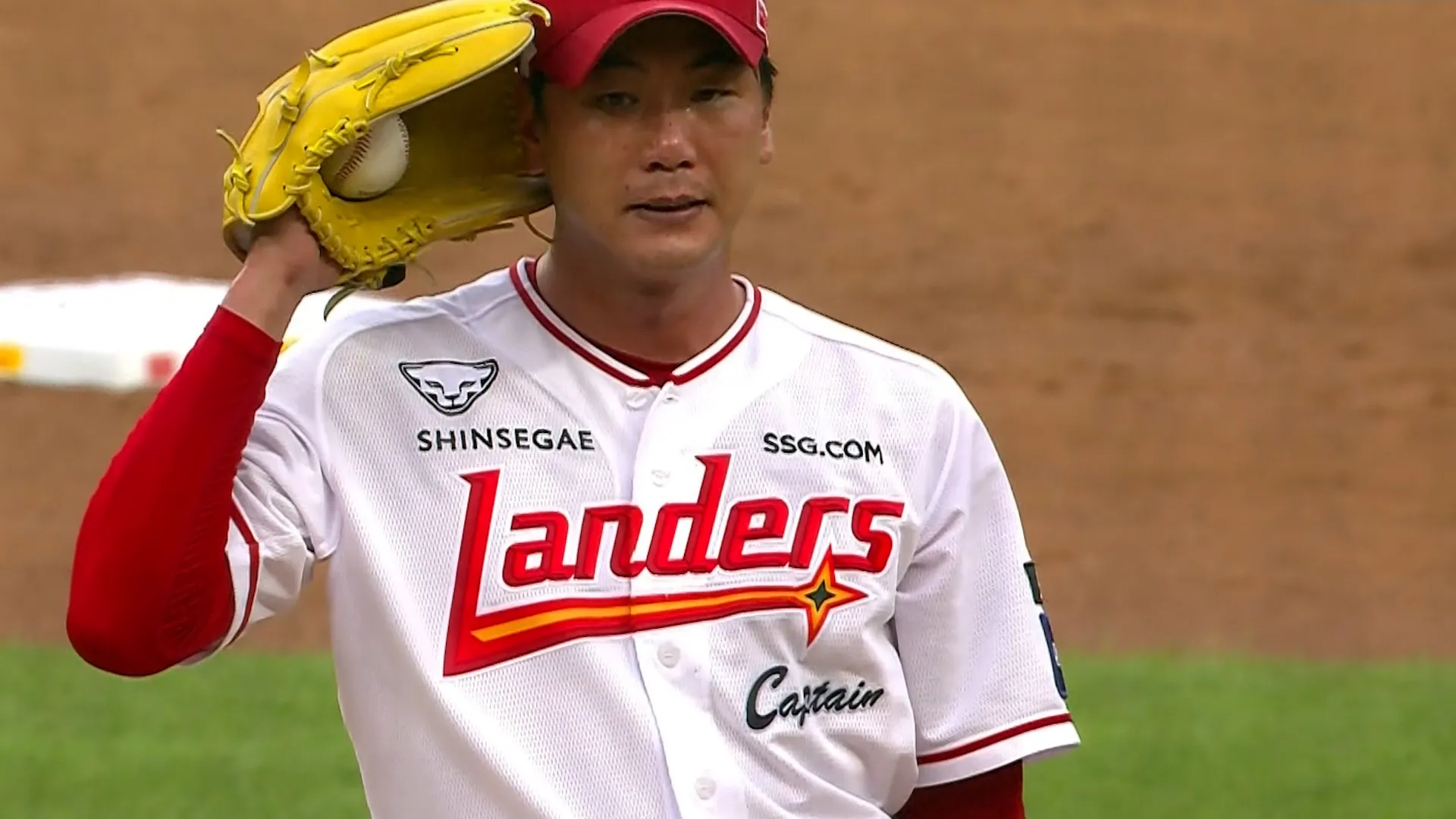 [SSG] 2025/7/8 '2사 2, 3루' 실점 위기를 삼진으로 막아내는 김광현 | TVING