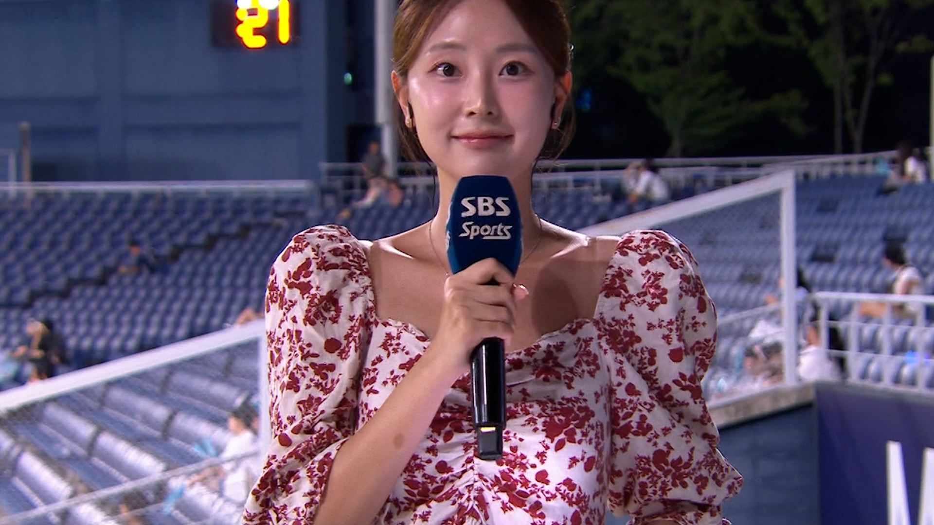 [NC] 2025/7/24 신예원 아나운서의 경기 중간 현장 리포팅 | TVING