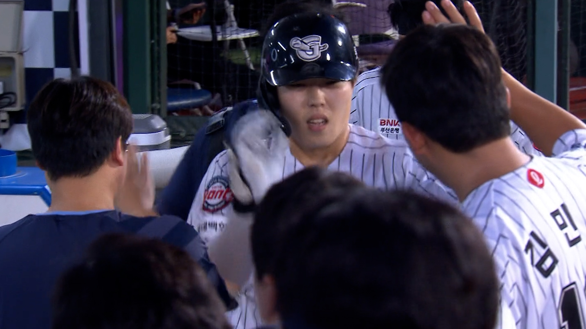 [롯데] 2025/7/26 시리즈 첫 안타를 홈런으로 장식하는 고승민! | TVING