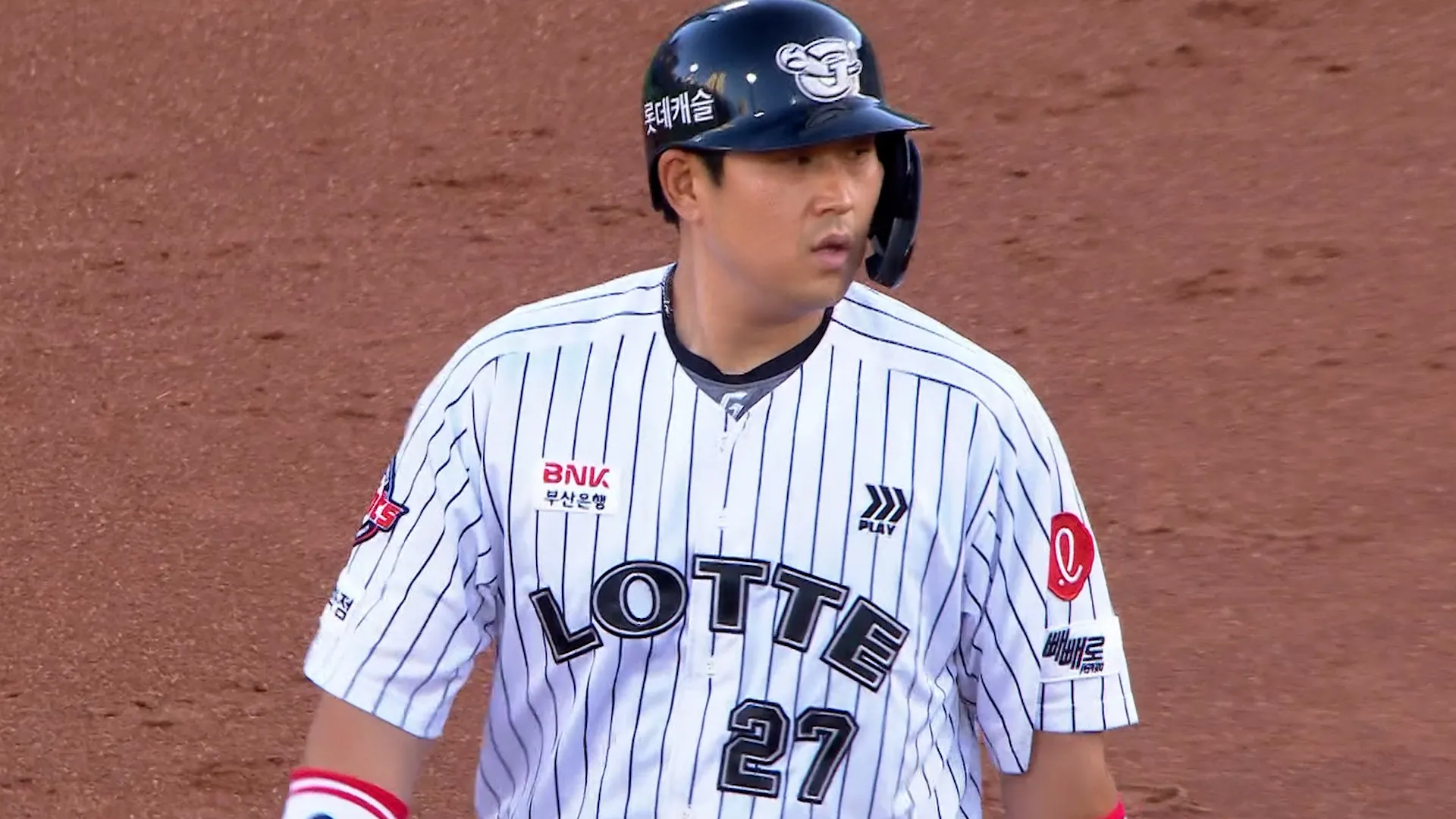 [롯데] 2025/7/27 좌측 담장을 직격하는 유강남의 선제 적시 2루타! | TVING