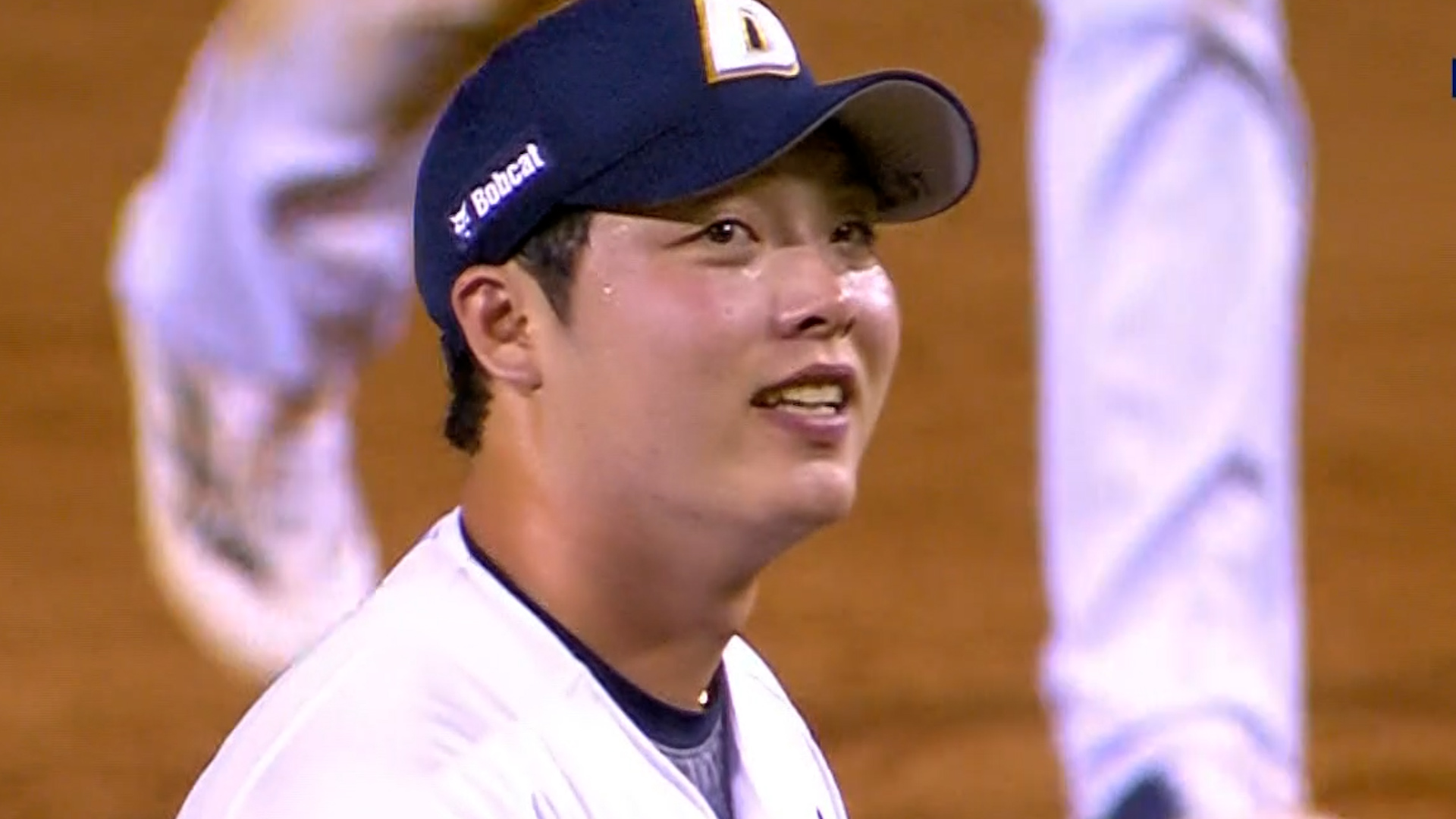 [두산] 2025/7/27 8회 초 1사 만루 위기를 맞는 박치국 | TVING