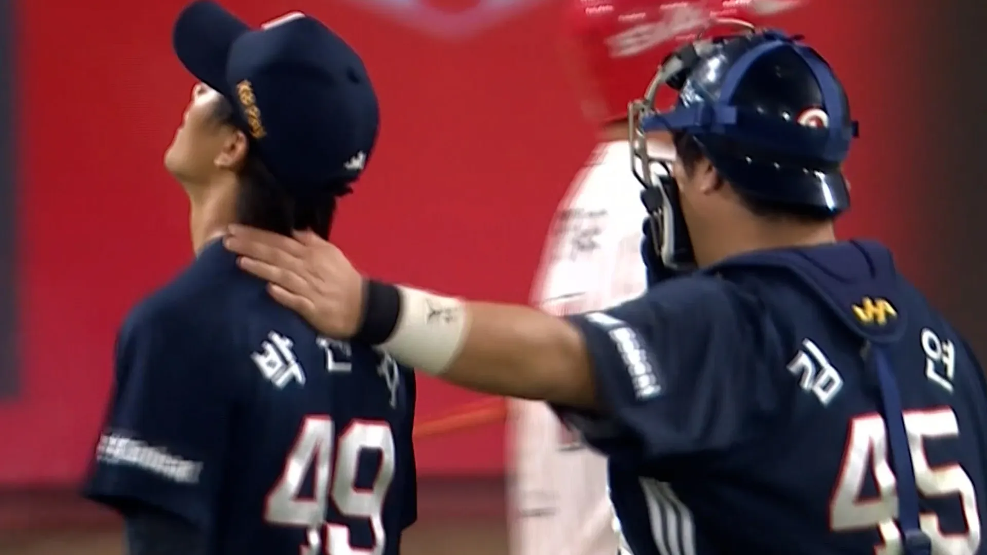 [두산] 2025/7/30 만루 위기를 막아내며 무승부로 경기를 마무리하는 박신지 | TVING