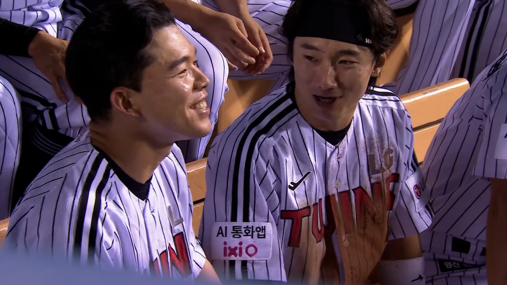 [LG] 2025/8/9 '공격적인 주루 플레이' 신민재를 홈으로 불러들이는 문성주의 희생플라이! | TVING