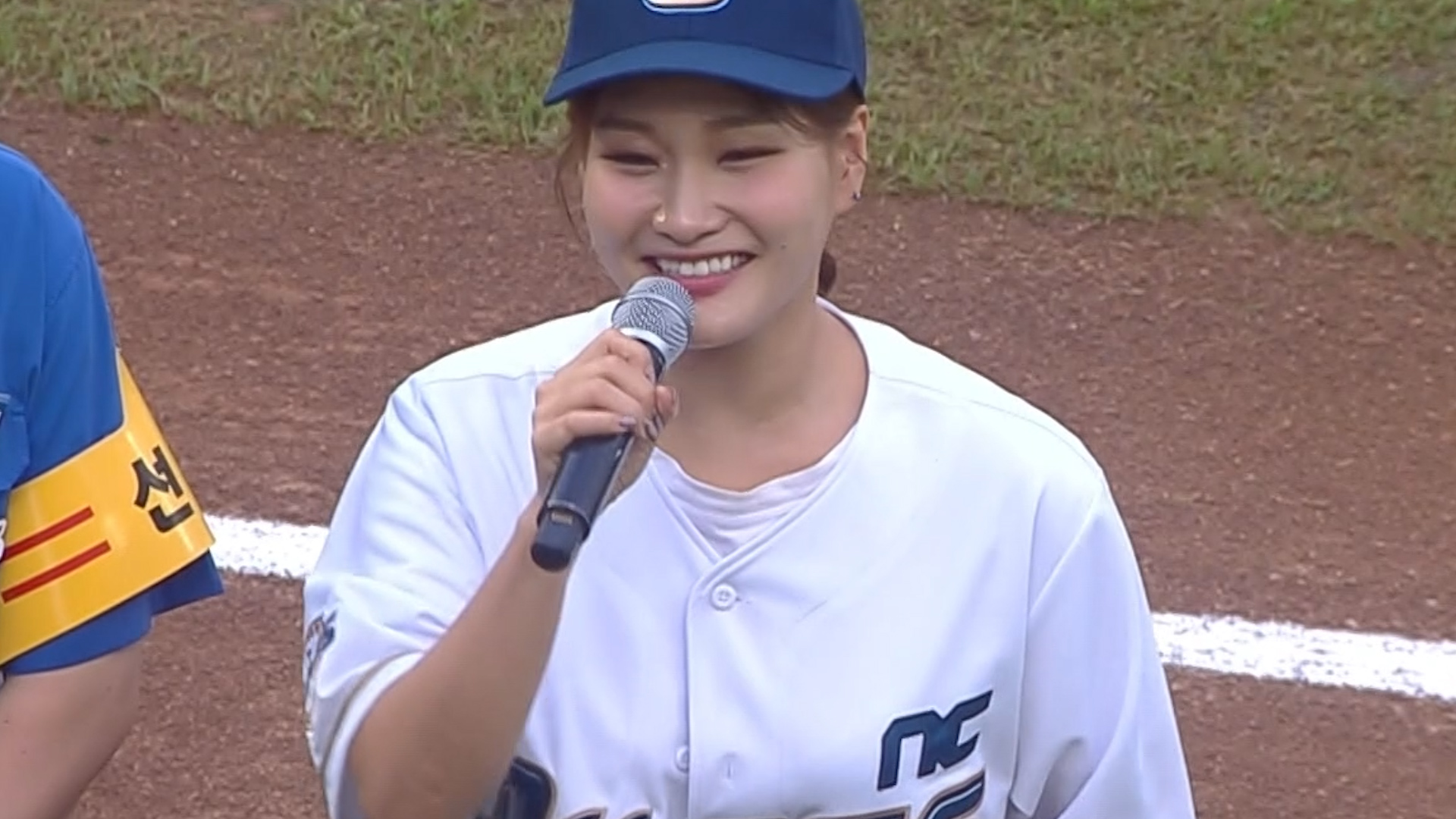 [NC] 2025/8/10 시구 - 가수 손승연 | TVING