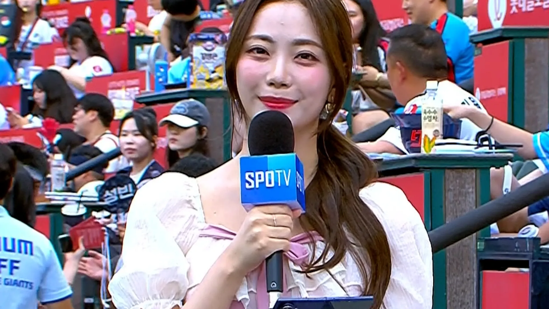 [롯데] 2025/8/10 장서현 리포터의 경기 전 현장 리포팅 | TVING