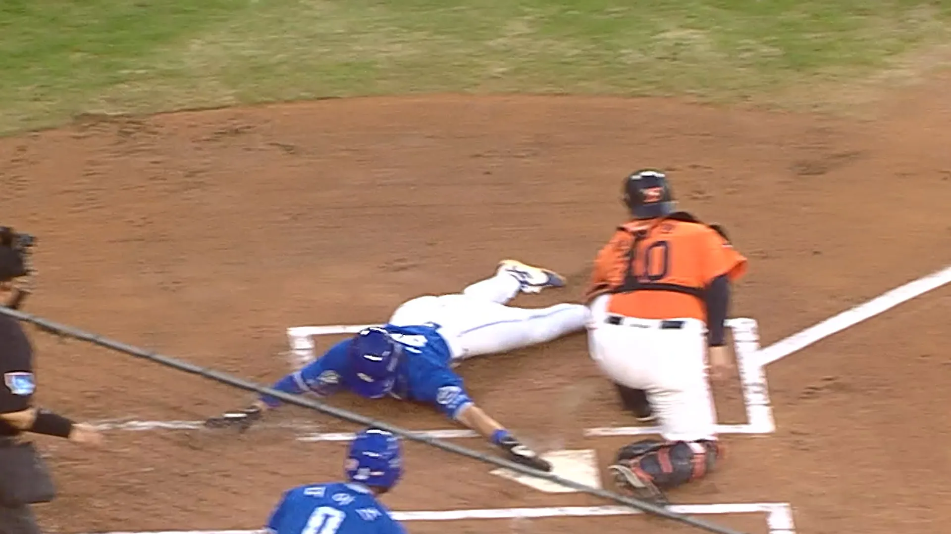 [삼성] 2025/8/29 상대 실책을 틈타 홈을 밟는 3루 주자 박승규! | TVING