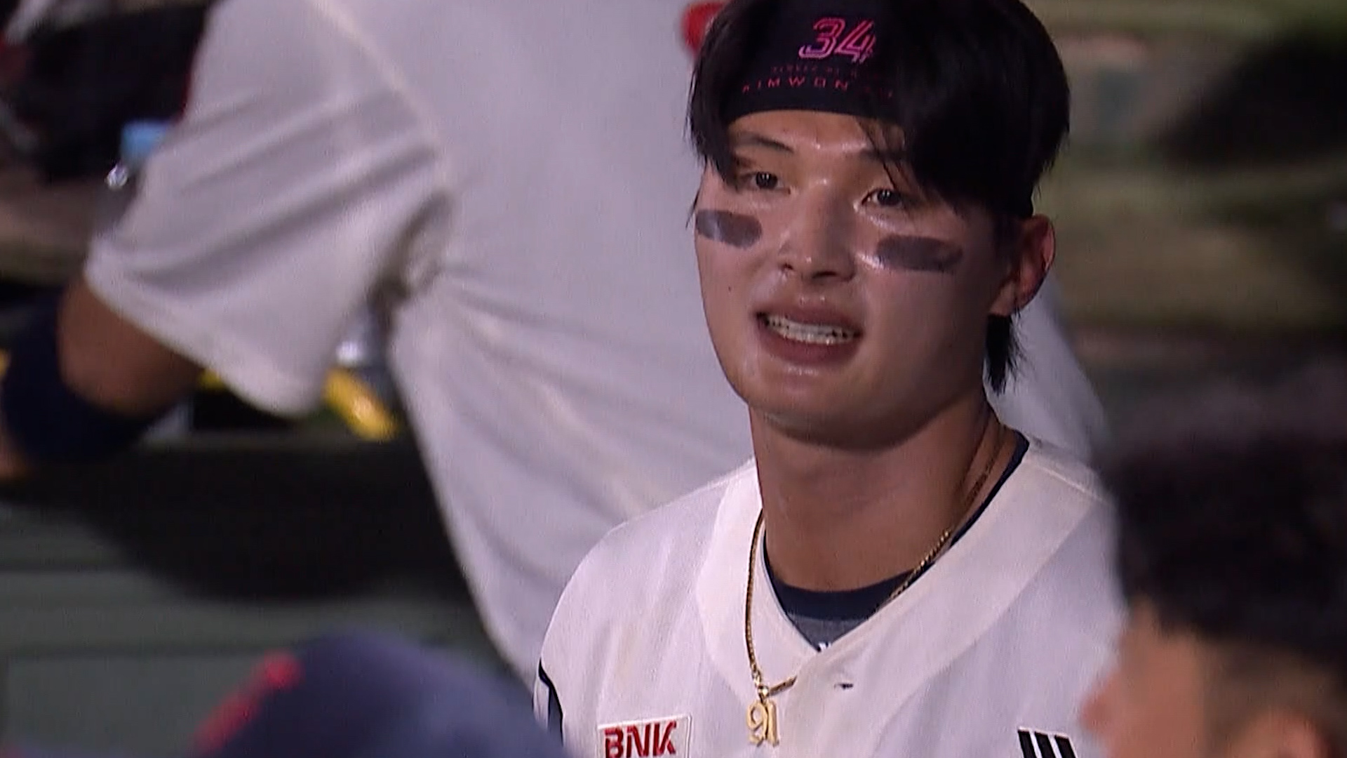 [롯데] 2025/8/30 '복귀전 만점 활약' 윤동희의 재역전 투런포! | TVING