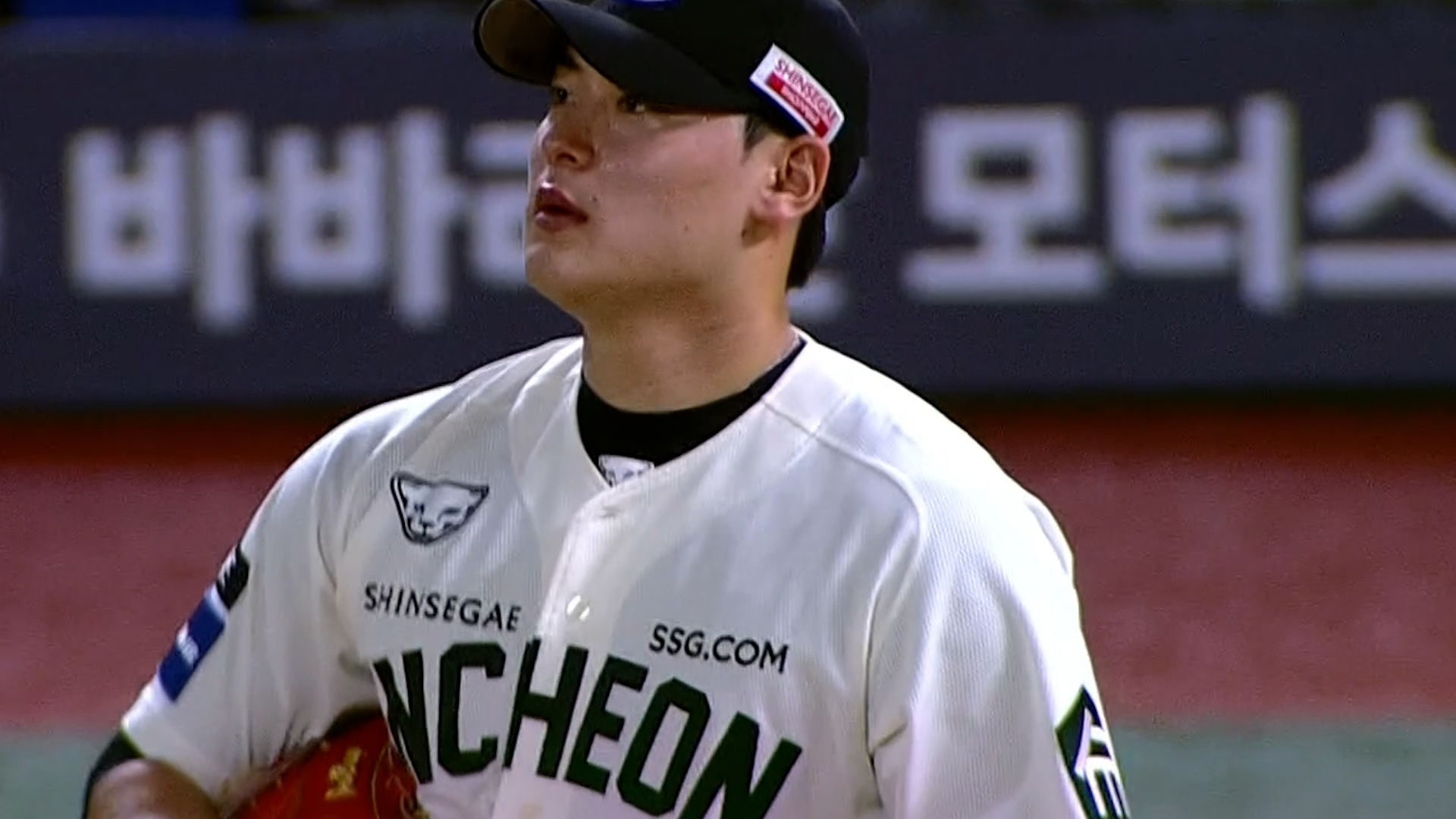 [SSG] 2025/8/31 '팀 1,800승 달성' 치열했던 난타전을 마무리하는 조병현 | TVING