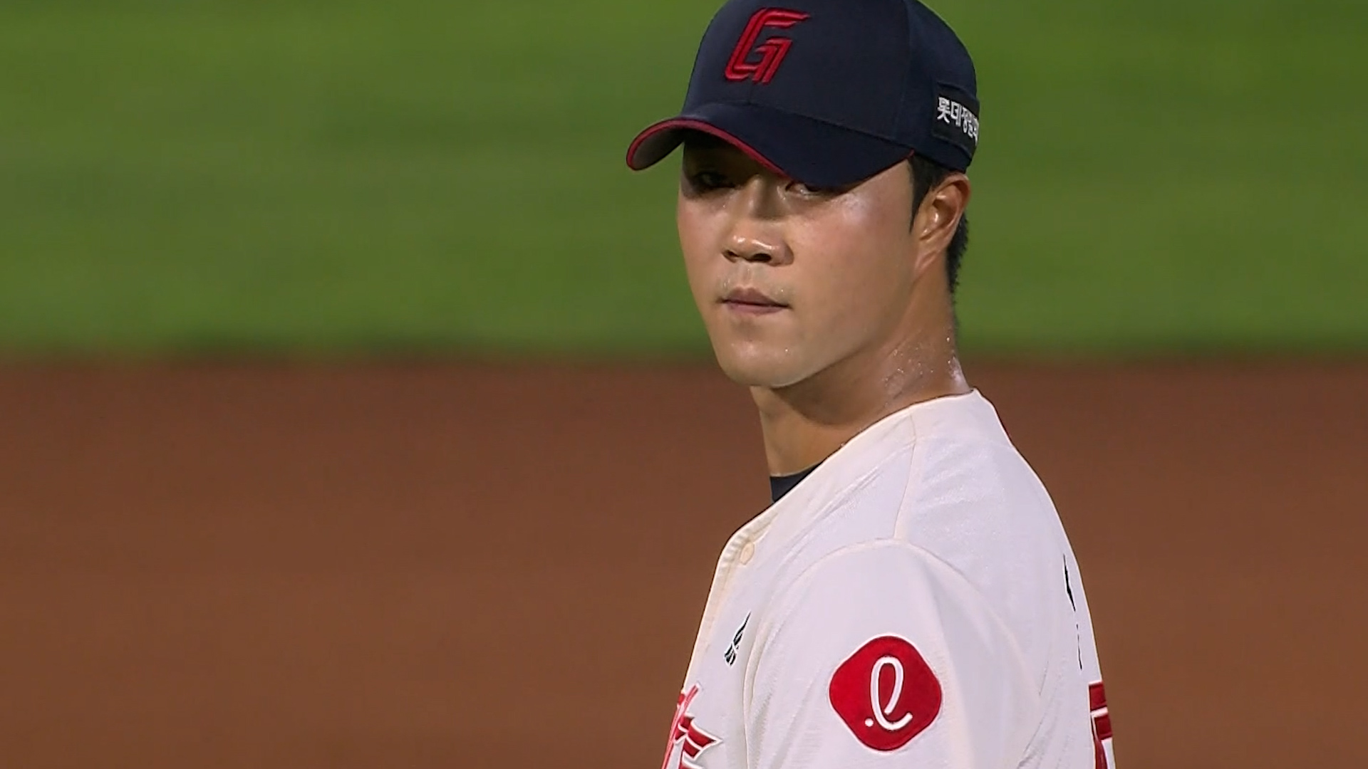 [롯데] 2025/9/10 'KKK' 강속구와 포크볼을 앞세운 윤성빈의 위력투! | TVING